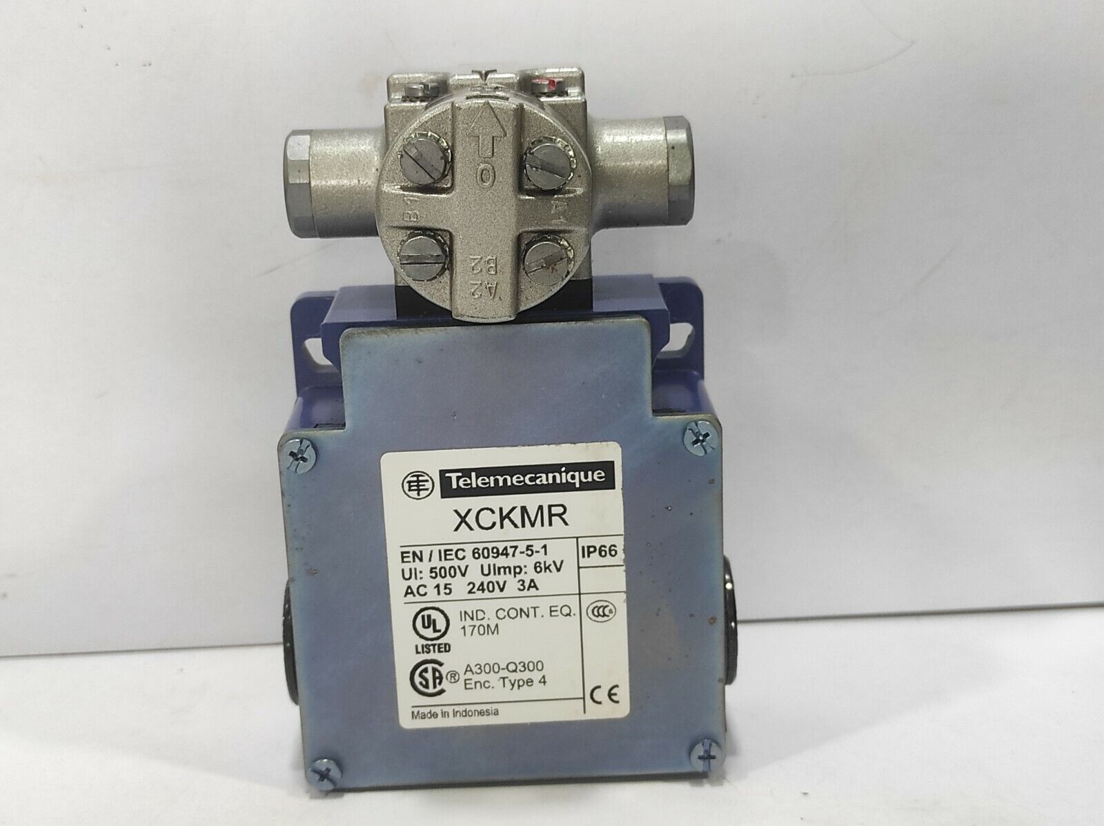 Telemecanique XCKMR54D1 Limit Switch Ui 500V Uimp 6kV AC 15 240V 3A – S N Marine