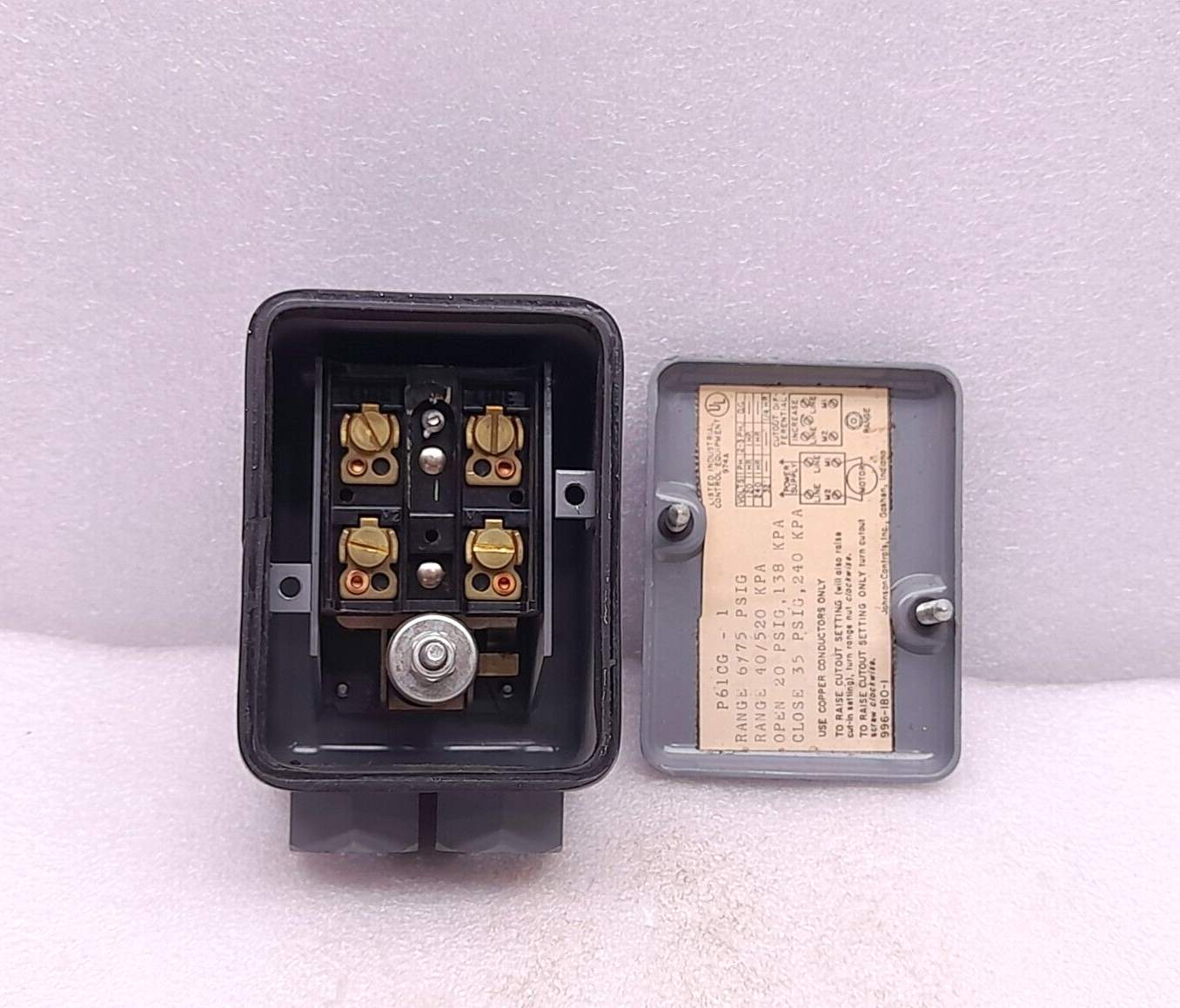 Johnson Controls Penn P61CG-1 Pressure Switch Range 6/75PSIG 40/520kPa ...