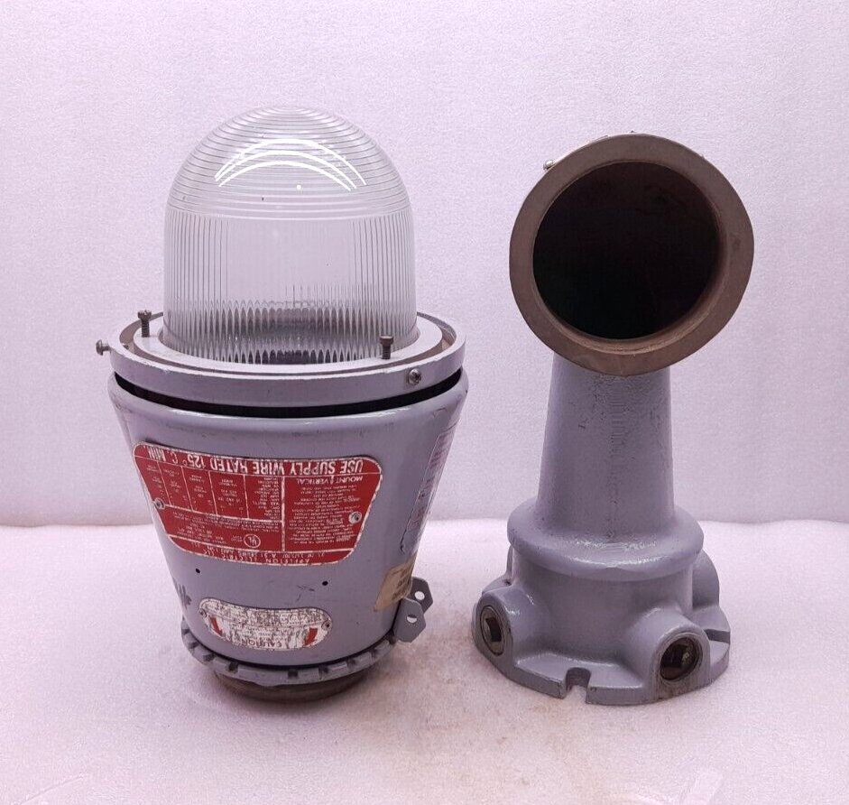 Appleton A-51 Series AAU-15N Explosion Proof Lighting Fixture 300Vmax ...