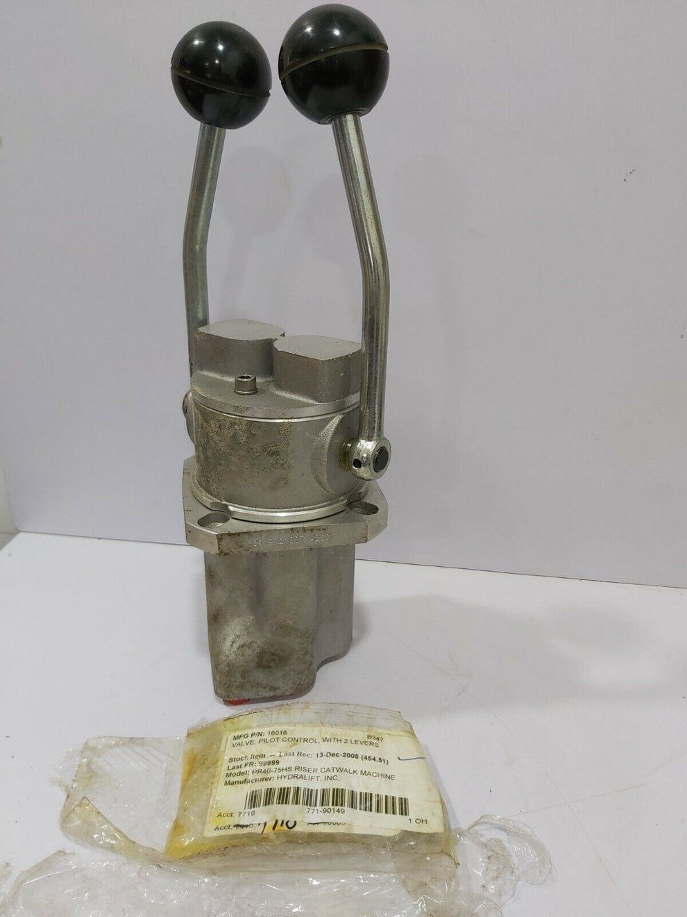 Hydralift 16016 Pilot Control Valve With 2 Levers C919321007126C1 PR40 ...