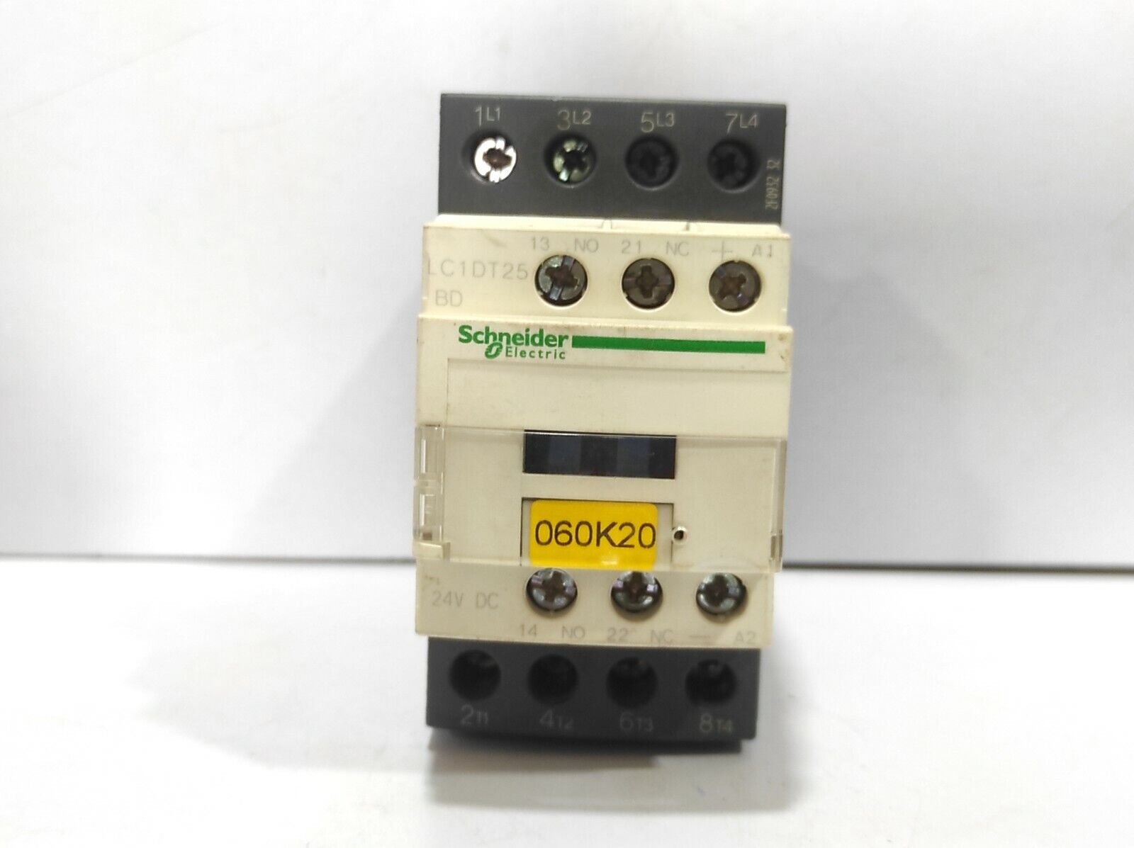 Schneider LC1DT25 BD Contactor 24VDC Telemecanique LAD4TBDL 5-24V Ith ...
