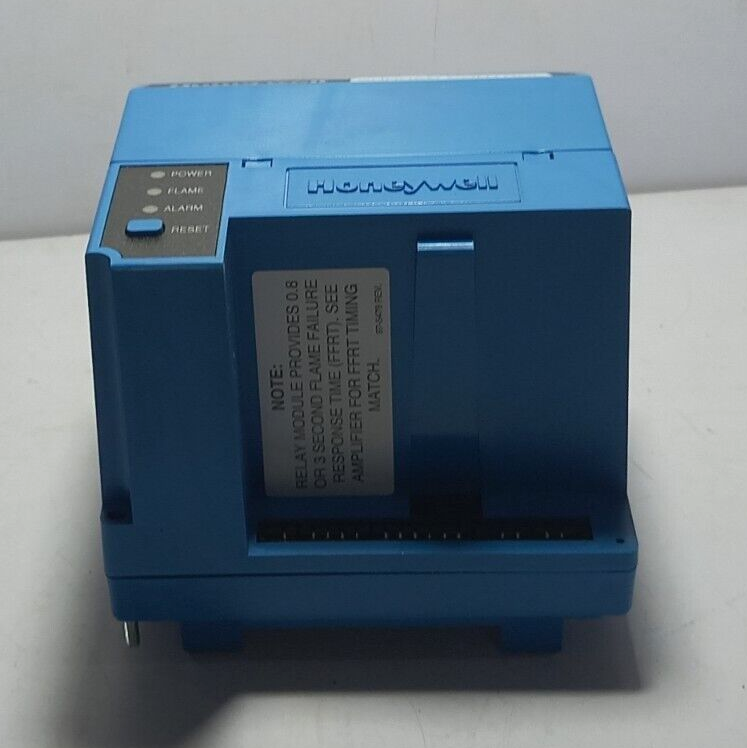 Honeywell RM7823 A 1016 Burner Control / 120 VAC 50/60Hz / RM7823A1016 ...