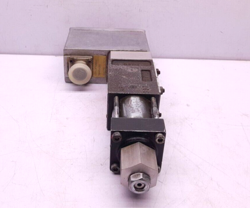 Moog Framo A11592 Hydraulic Servo Valve D635-606C Supply 24VDC Signal ...