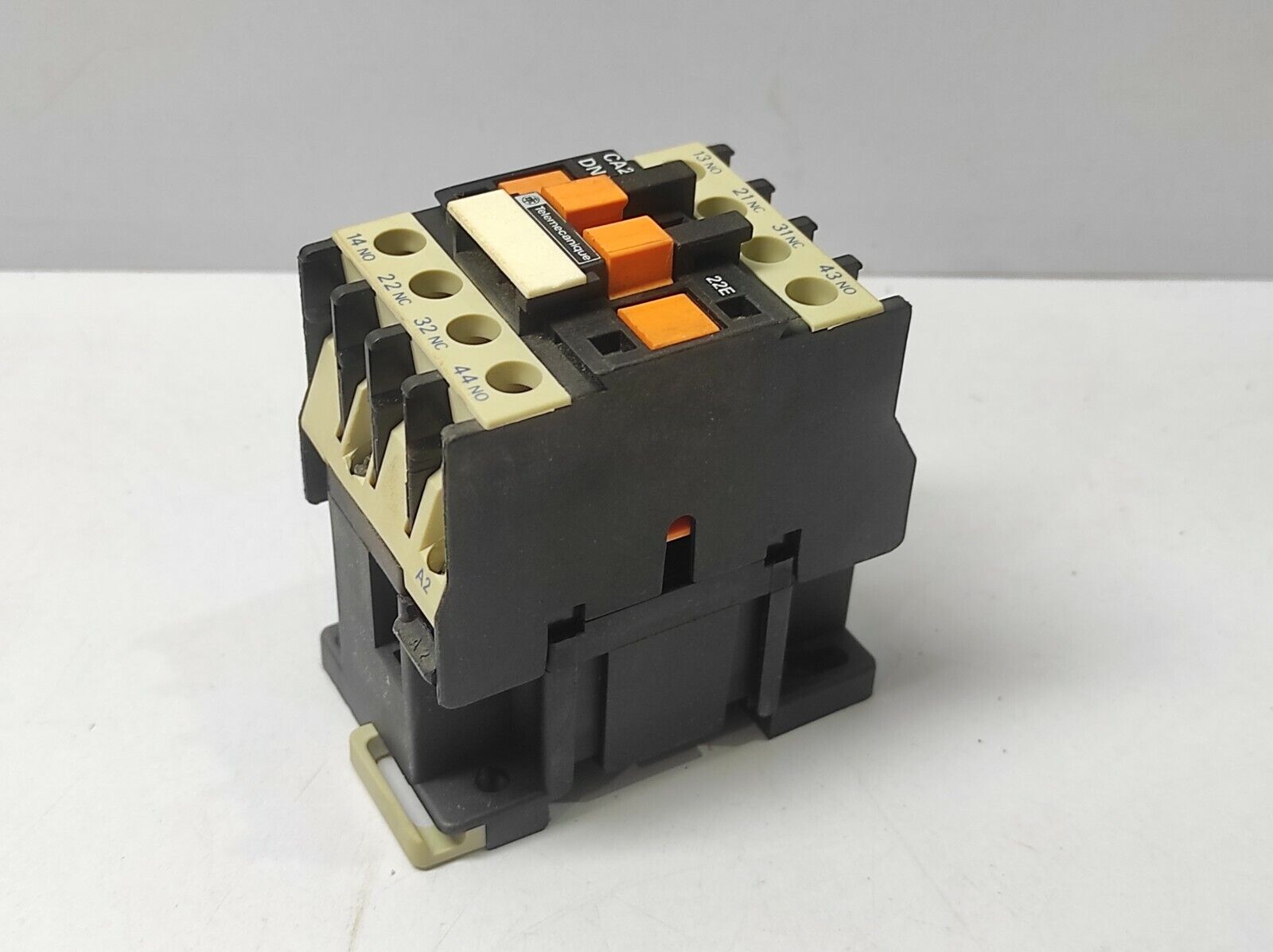Telemecanique CA2 DN22F7 Control Relay 110V 50/60Hz CA2DN22 Ith 10A Ui ...