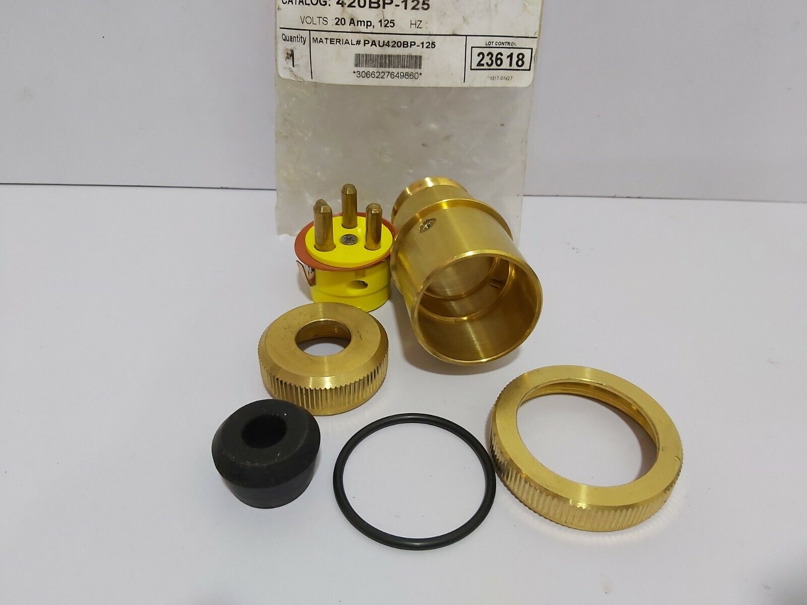 EATON CROUSE-HINDS 420BP-125 PLUG 20A 125V 2P3W BRASS PAULUHN 420BP-12 ...