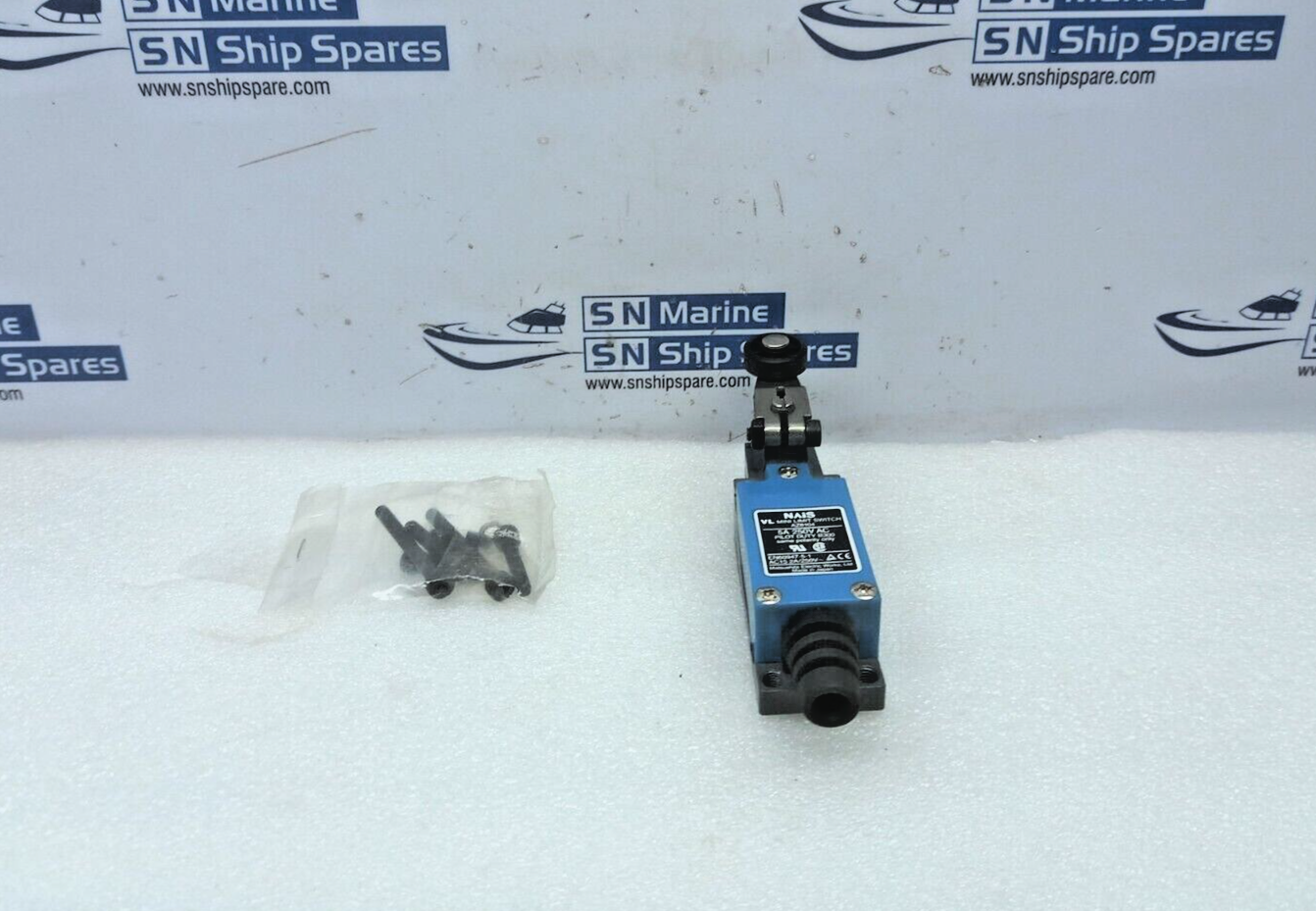 Matsushita Electric NAIS AZ8104 VL Mini Limit Switch 5A 250V AC – S N ...