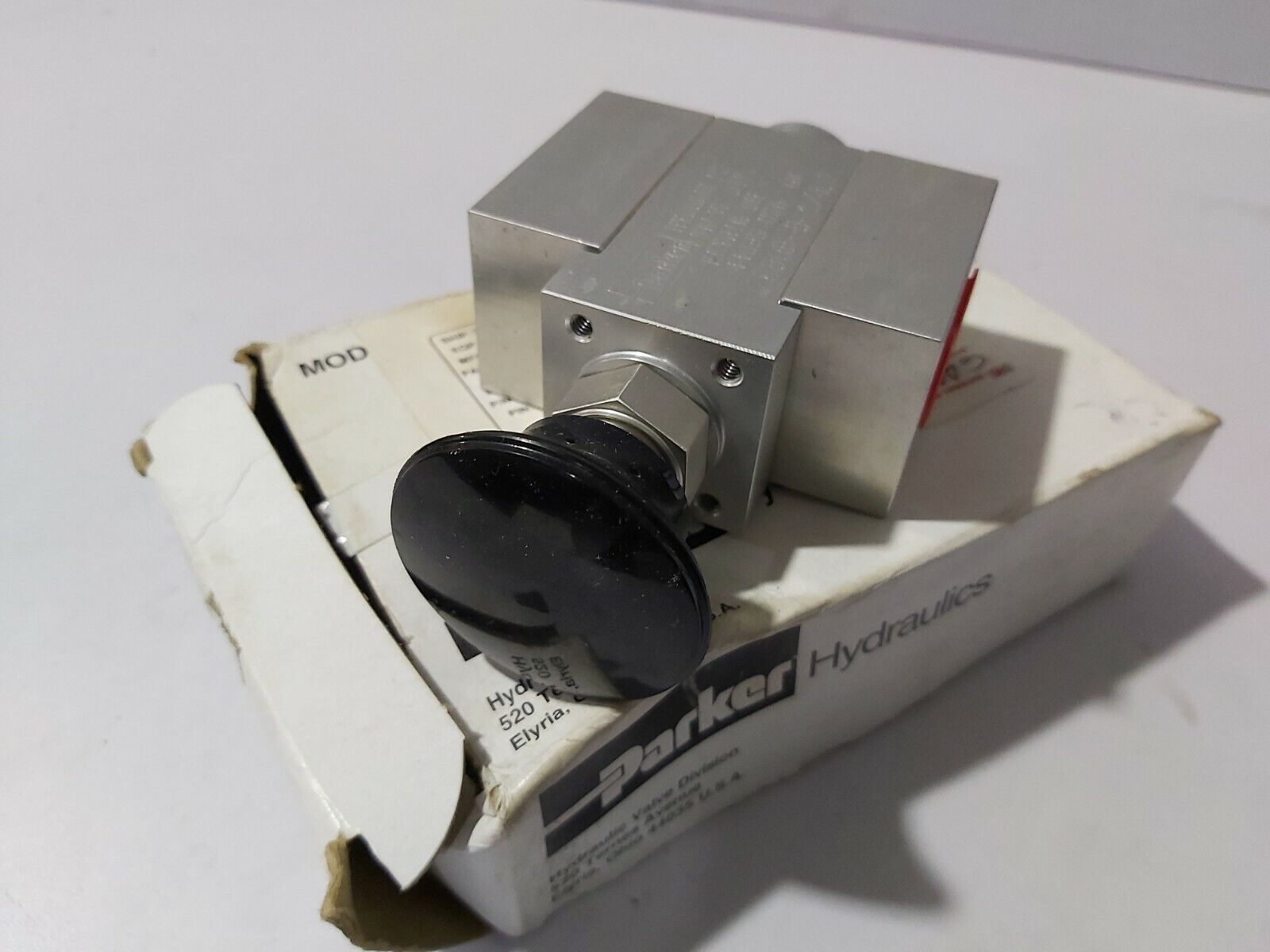 PARKER 689B-8-1/4D2 PUSH VALVE – S N Marine