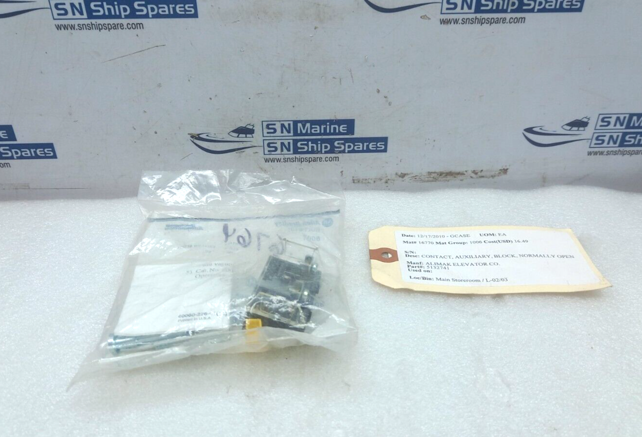 Allen Bradley 800T-XD1 Auxiliary Contact Block Series D Alimak 5132741 ...