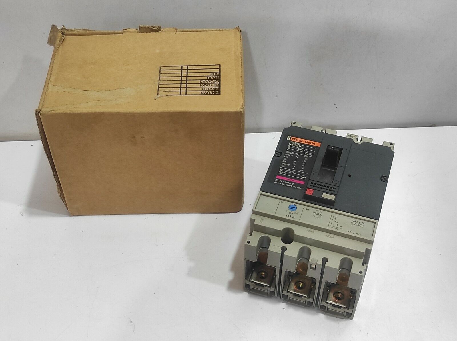 Merlin Gerin 29672 Circuit Breaker NS100H 3P TM63D – S N Marine