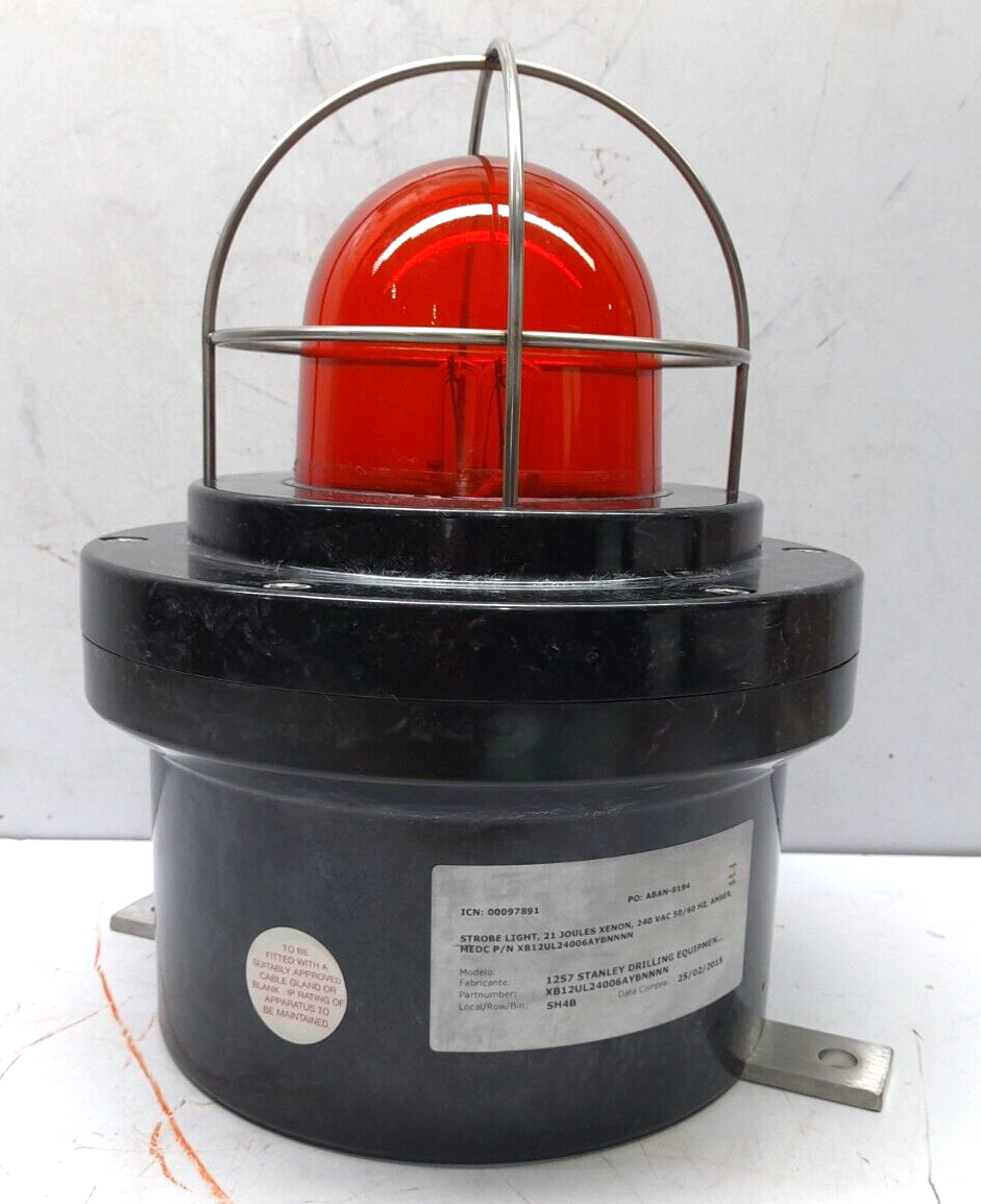 MEDC XB12 UL24006AYBNNNN Strobe Light Amber 21 Joules Xenon 240VAC 50 ...